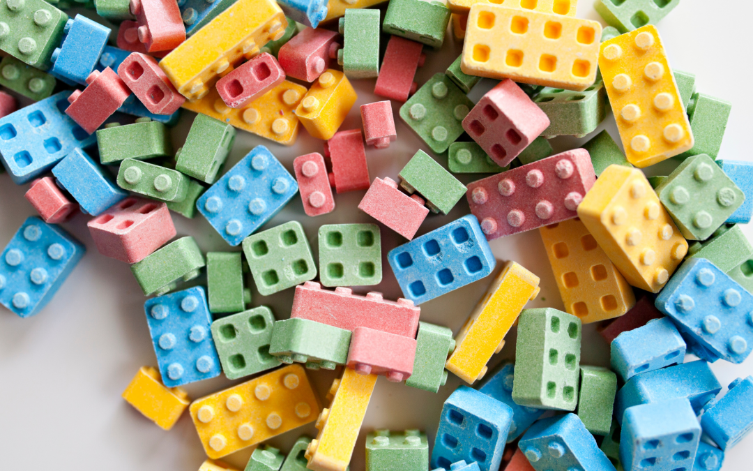 The Top 20 Novelty Candy Brands Everyone Is Buying Now - Candy Retailer